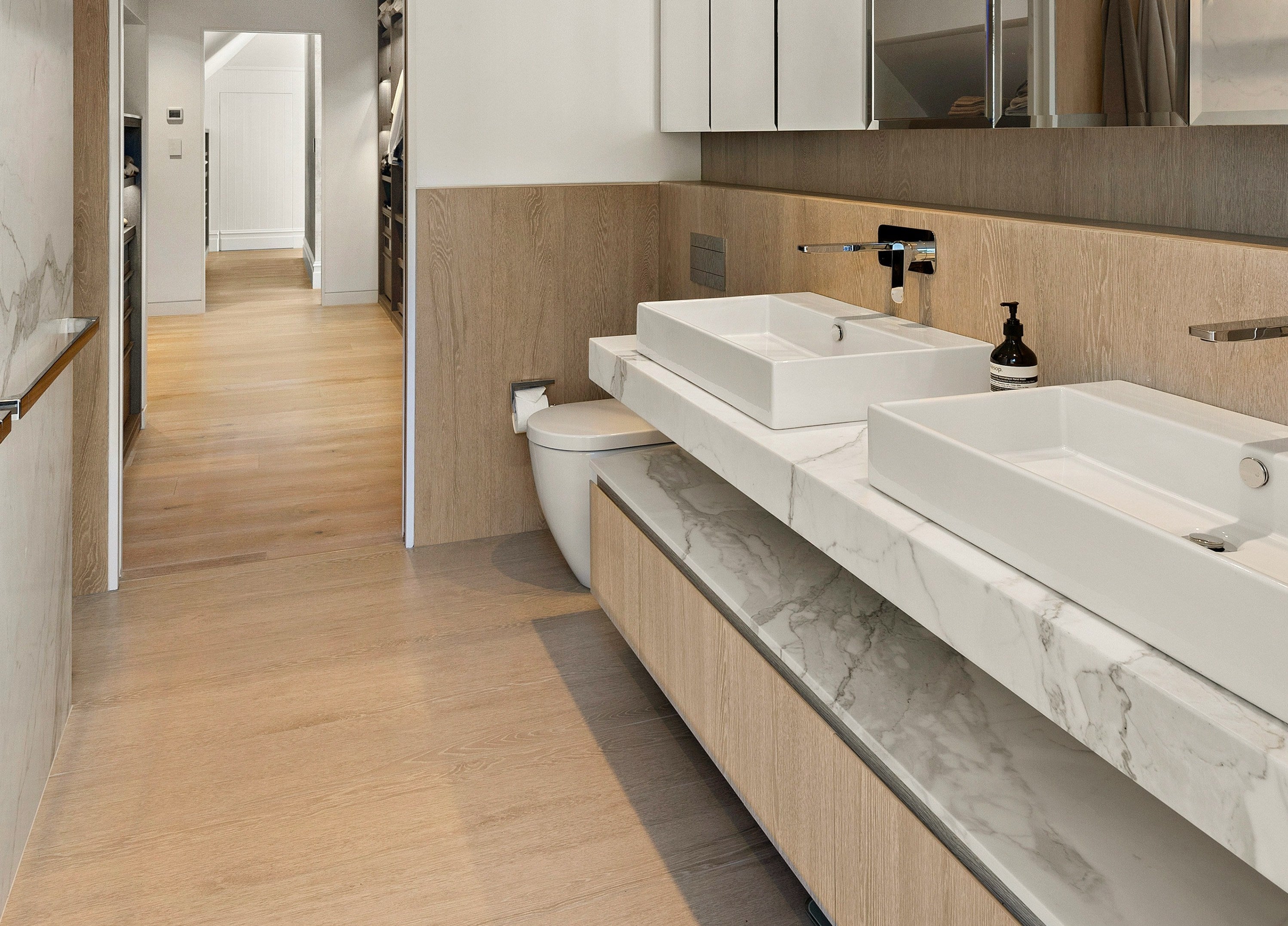 Marble Vanities – Marblebee