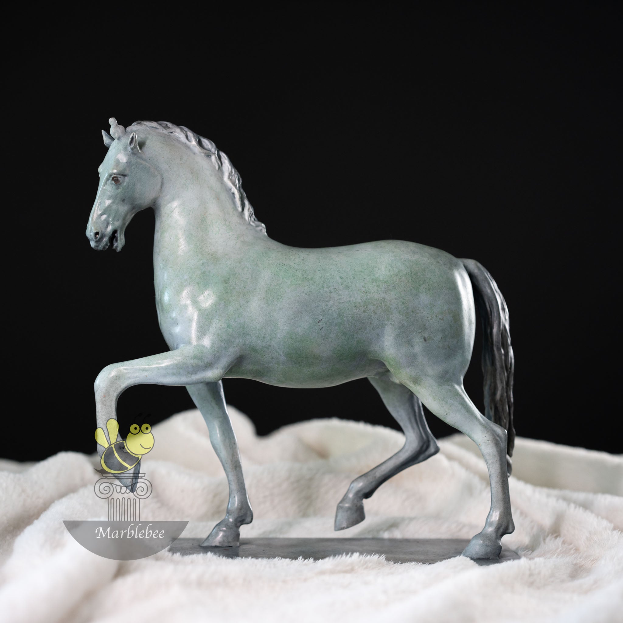 Marching horse statue – Marblebee